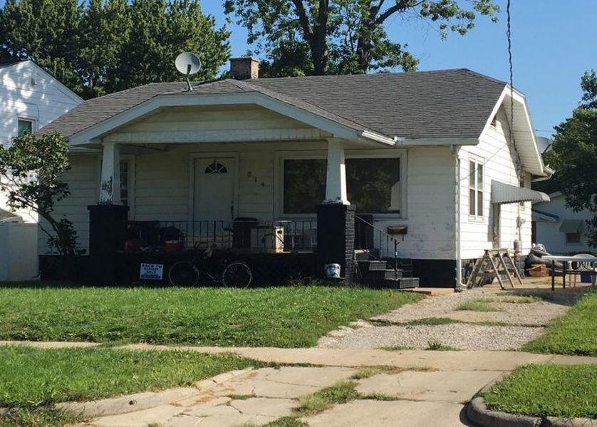S 21st St, Decatur, IL 62521, Foreclosure - $76,000 - 2BD / 1BH ...